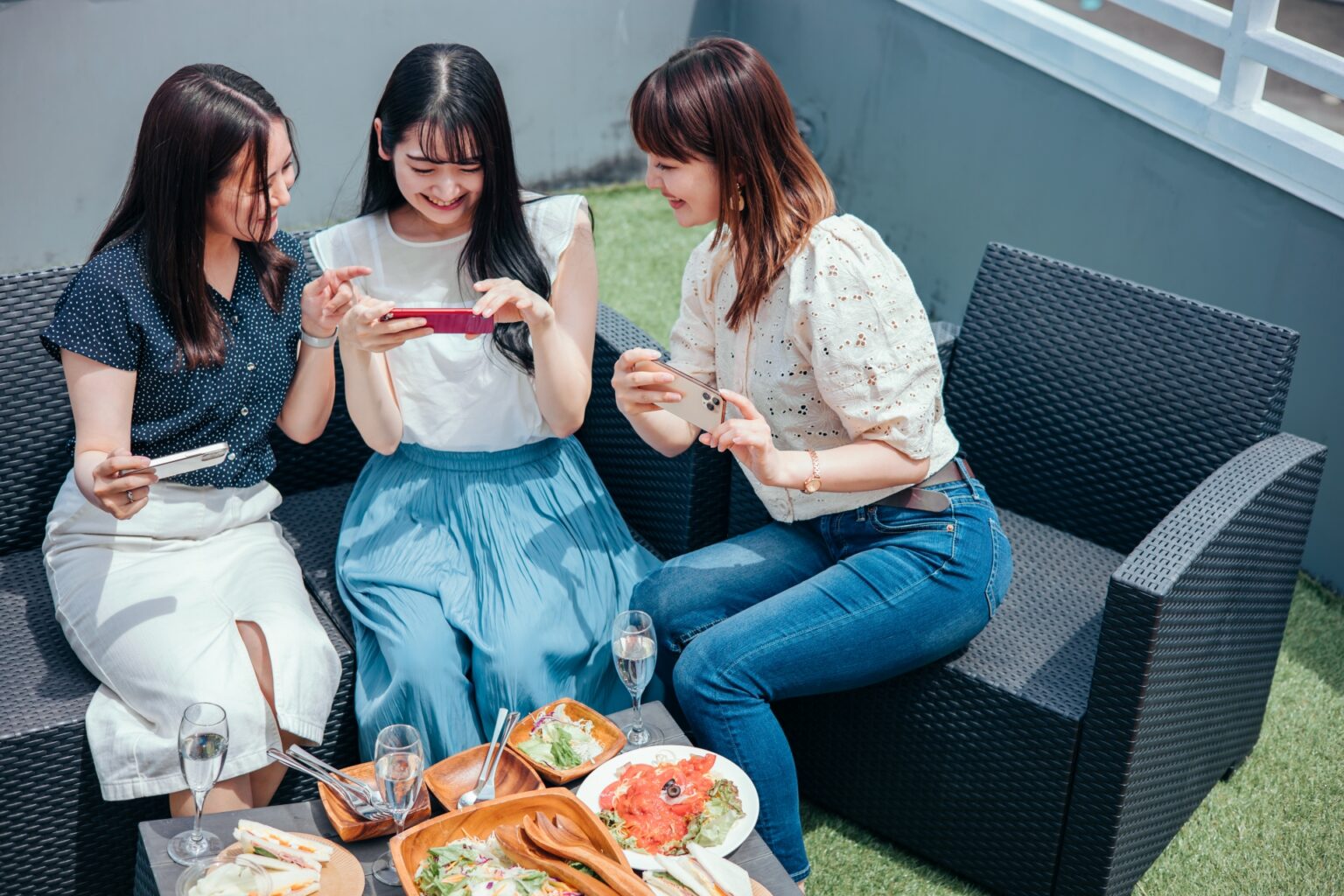 【アプリ】BeReal（ビーリアル）とは？BeRealの使い方やインスタとの違いを徹底解説！ - Influencer Marketing Guide